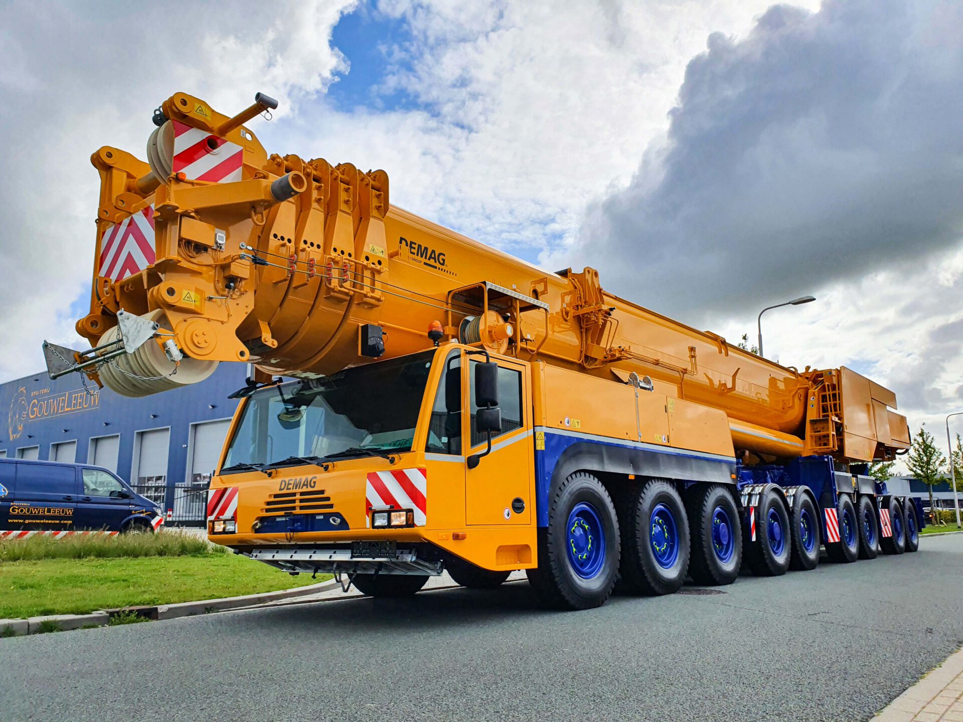 Work process Demag AC 700-9 | Gouweleeuw